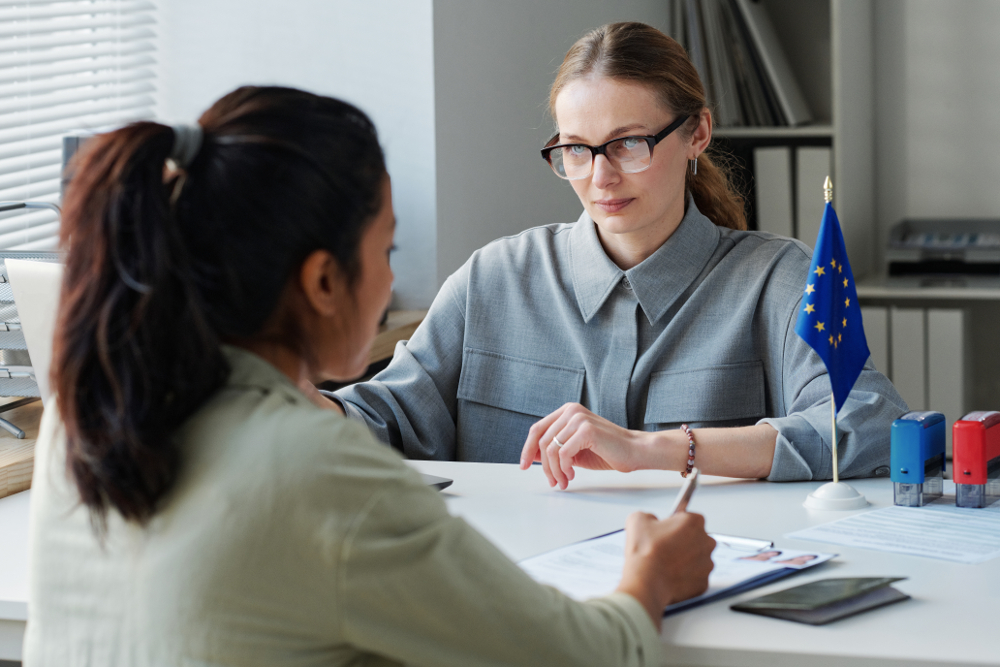 Immigration : quelles sont les conditions pour pouvoir entrer sur le ...