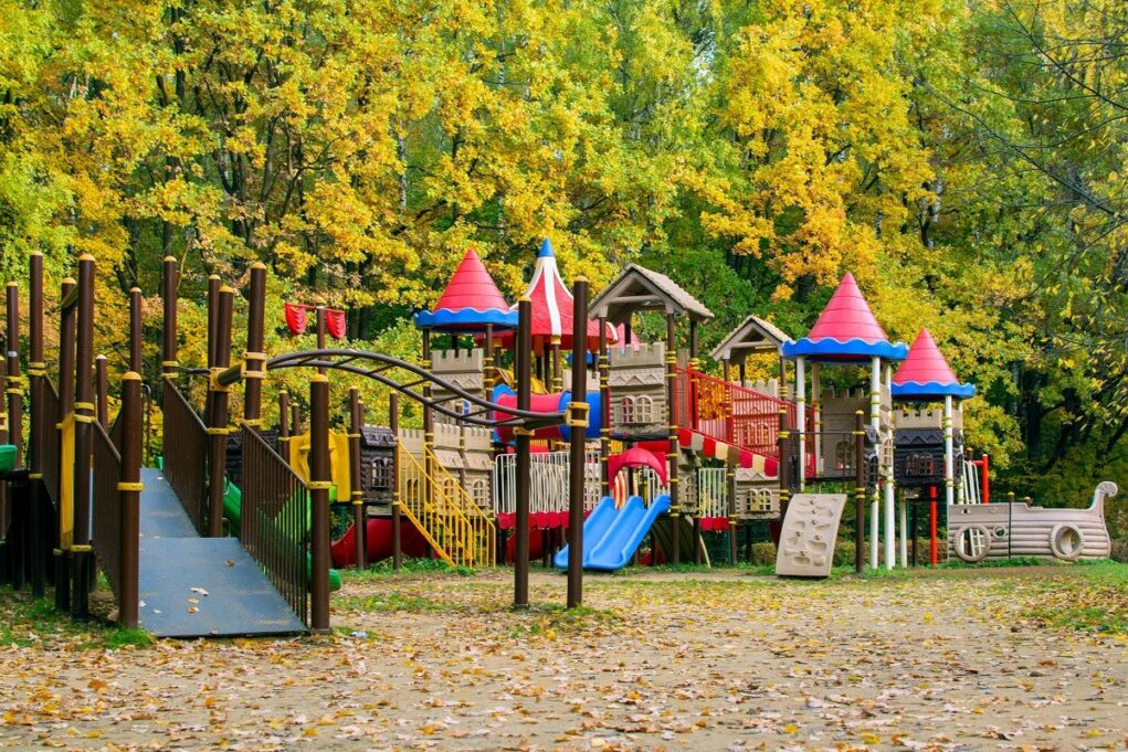 Les critères essentiels pour choisir un parc de jeux pour enfants sûr ...